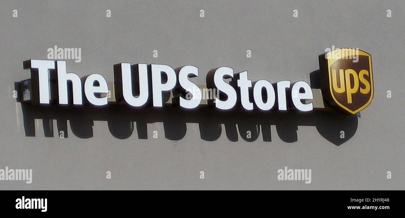 Le logo du magasin ups Banque de photographies et d’images à haute ...