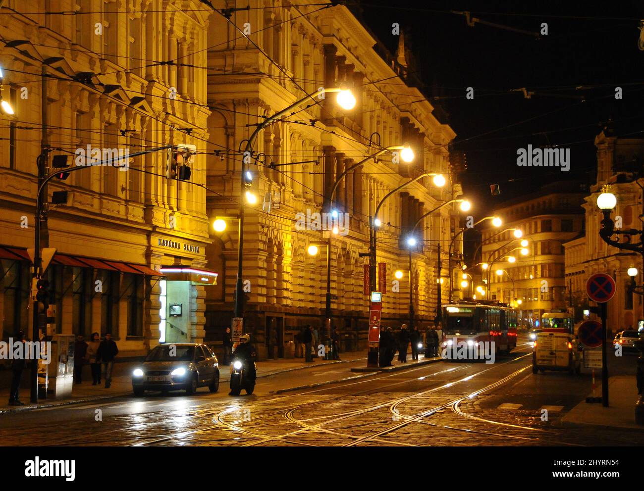 Mala strana sens Banque de photographies et d’images à haute résolution ...