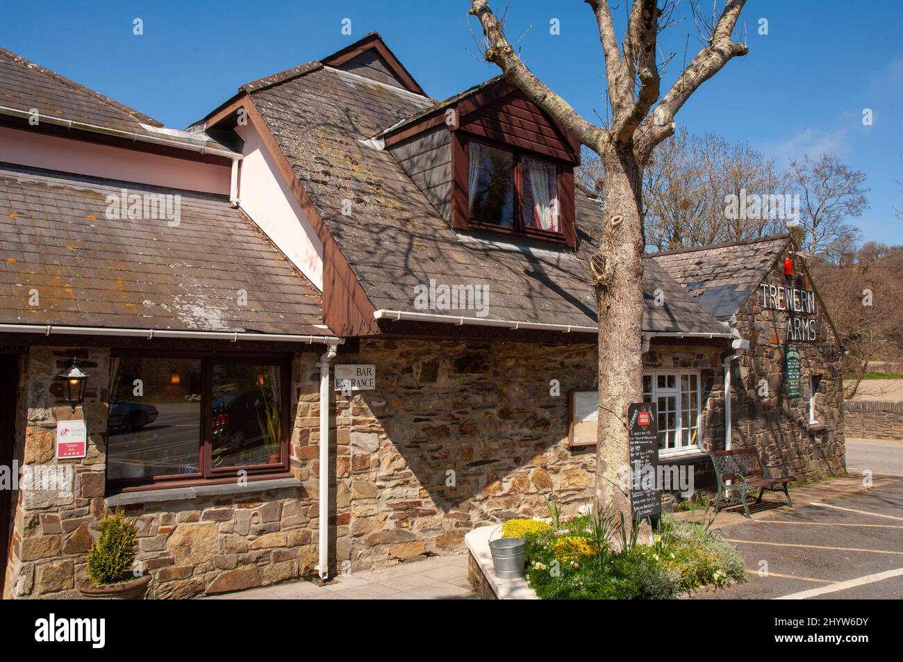 Nevern valley Banque de photographies et d’images à haute résolution ...