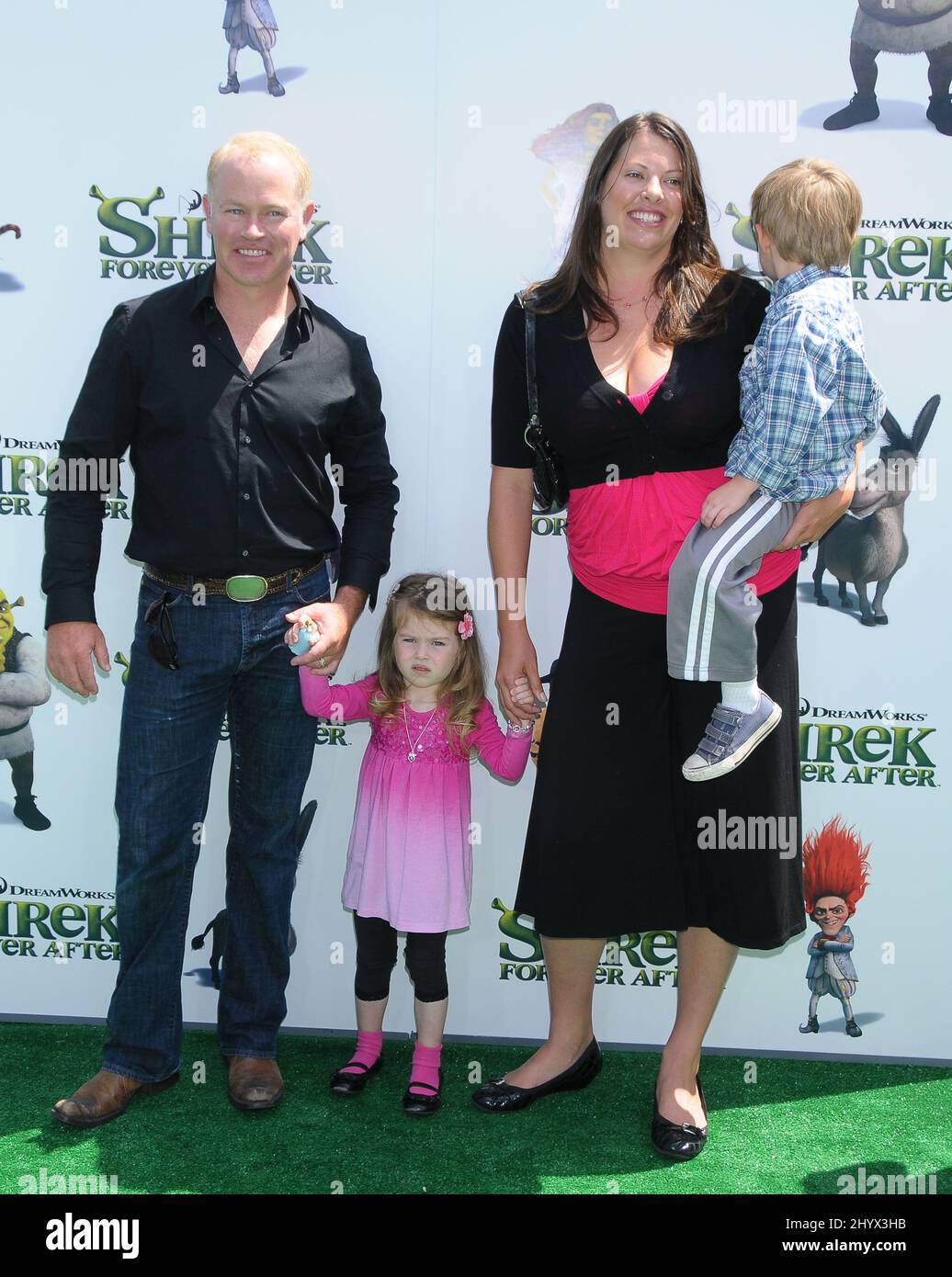 Neal mcdonough wife ruve robertson Banque de photographies et d’images ...