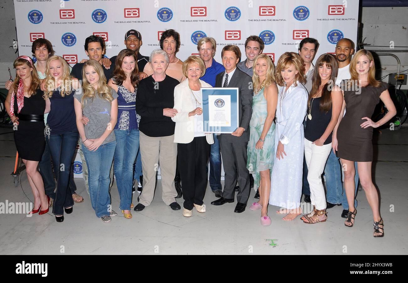 Jacqueline MacInnes Wood, Zach Conroy, Adrienne Frantz, Kimberly Matula ...