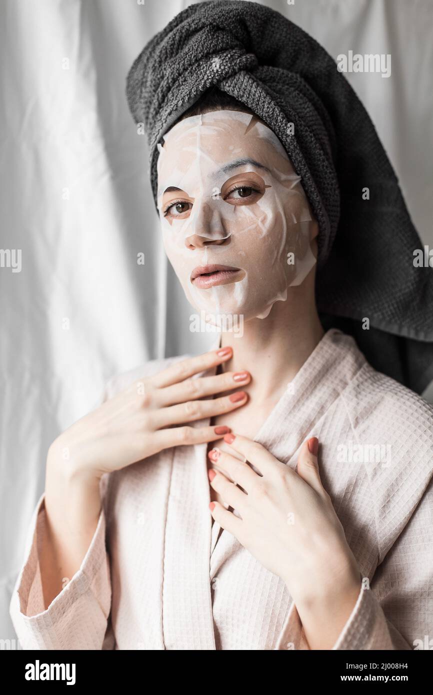 Un Portrait Dune Femme Qui Fait Un Spa Et Des Rituels De Beauté à L