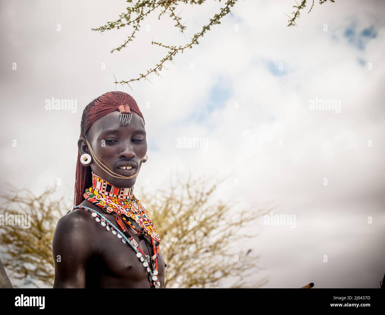 Samburu warrior Banque de photographies et d’images à haute résolution ...
