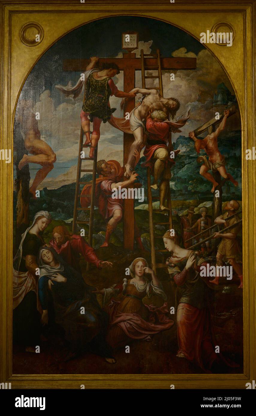 Pieter Coecke van Aelst (1502-1550). Peintre flamand. Triptyque de la descente de la Croix ...