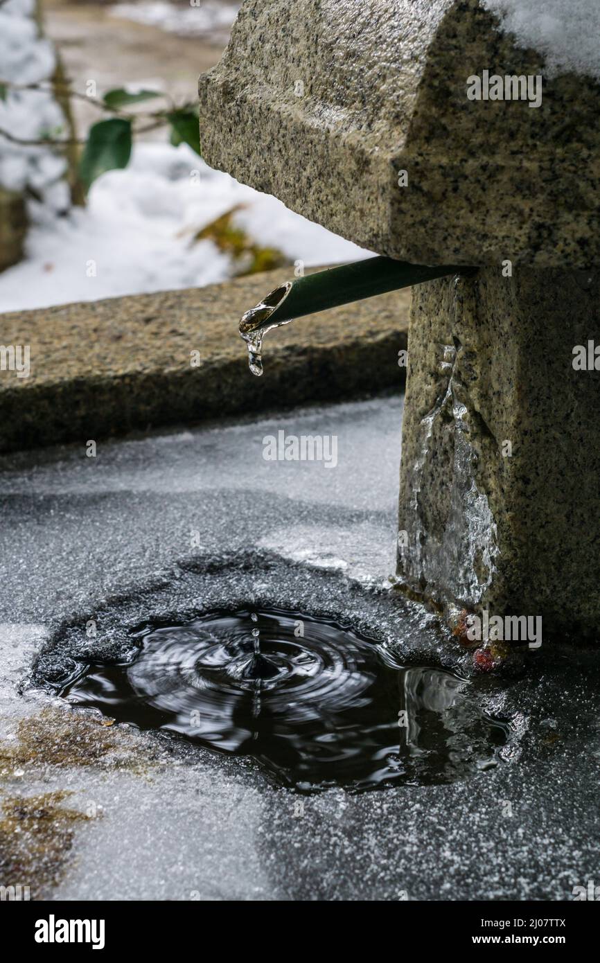 Japanese water basin Banque de photographies et d’images à haute ...