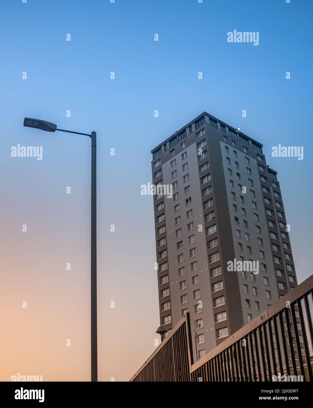 Tour hlm Banque de photographies et d’images à haute résolution - Alamy
