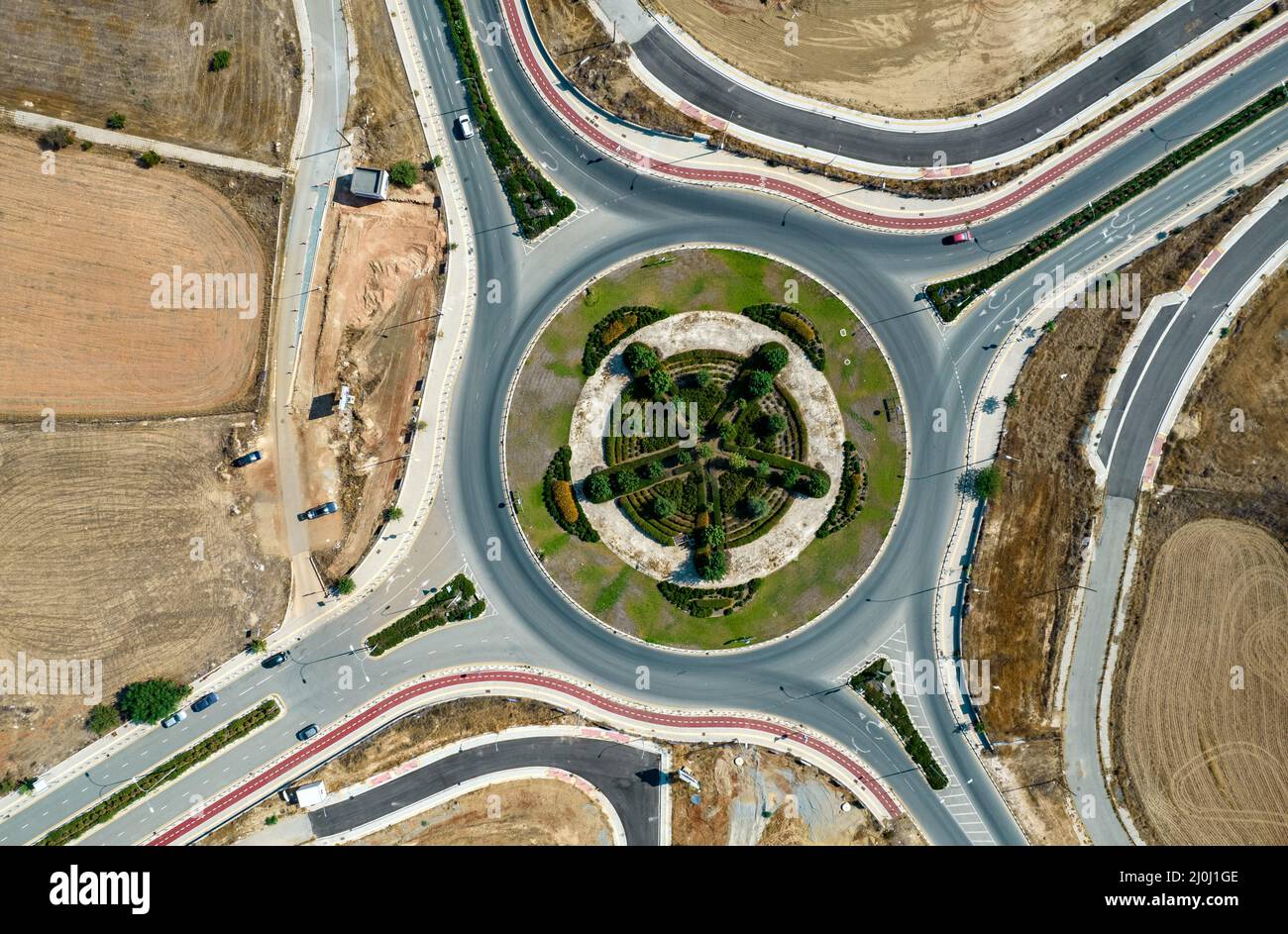 Rond point route Banque de photographies et d’images à haute résolution ...