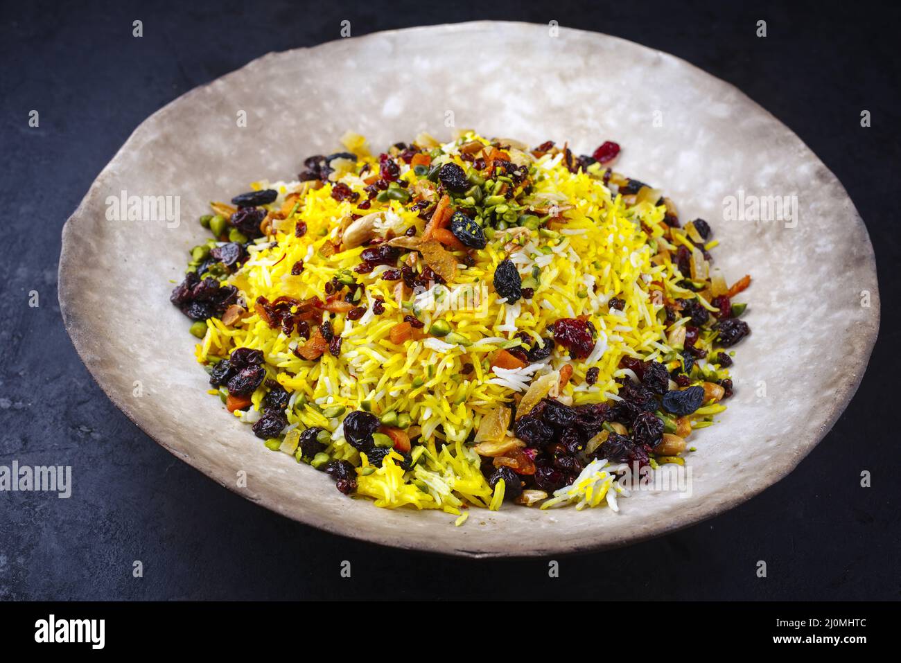 Traditionnel persan tahdig jeweled javaher polow mariée riz basmati ...