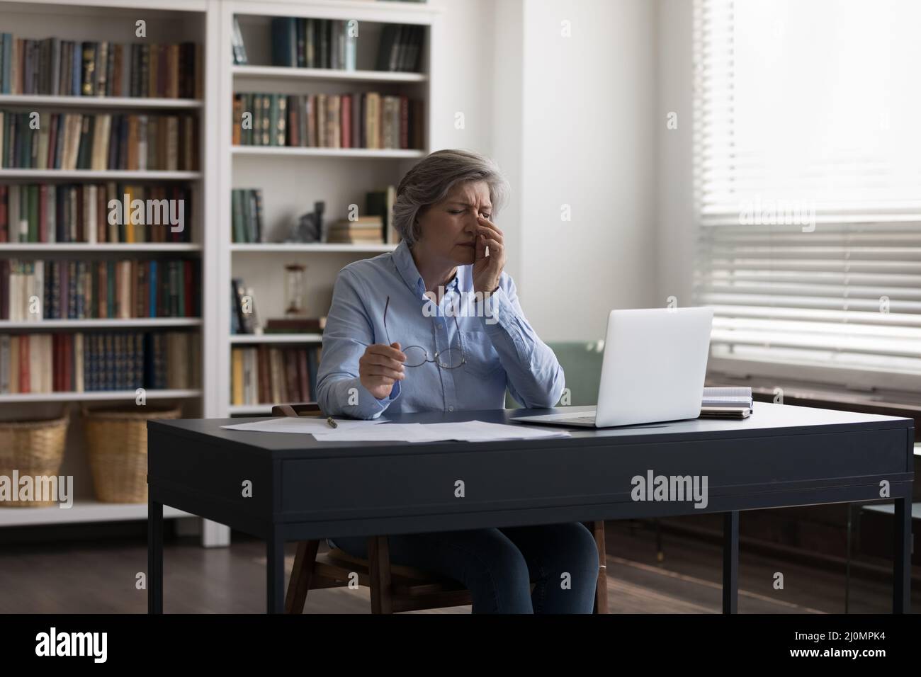 Mal astigmatisme Banque de photographies et d’images à haute résolution - Alamy