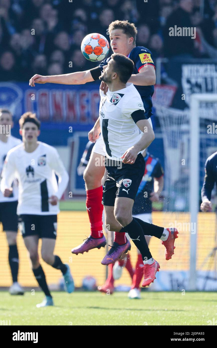 20 mars 2022, Schleswig-Holstein, Kiel: Football: 2nd Bundesliga ...
