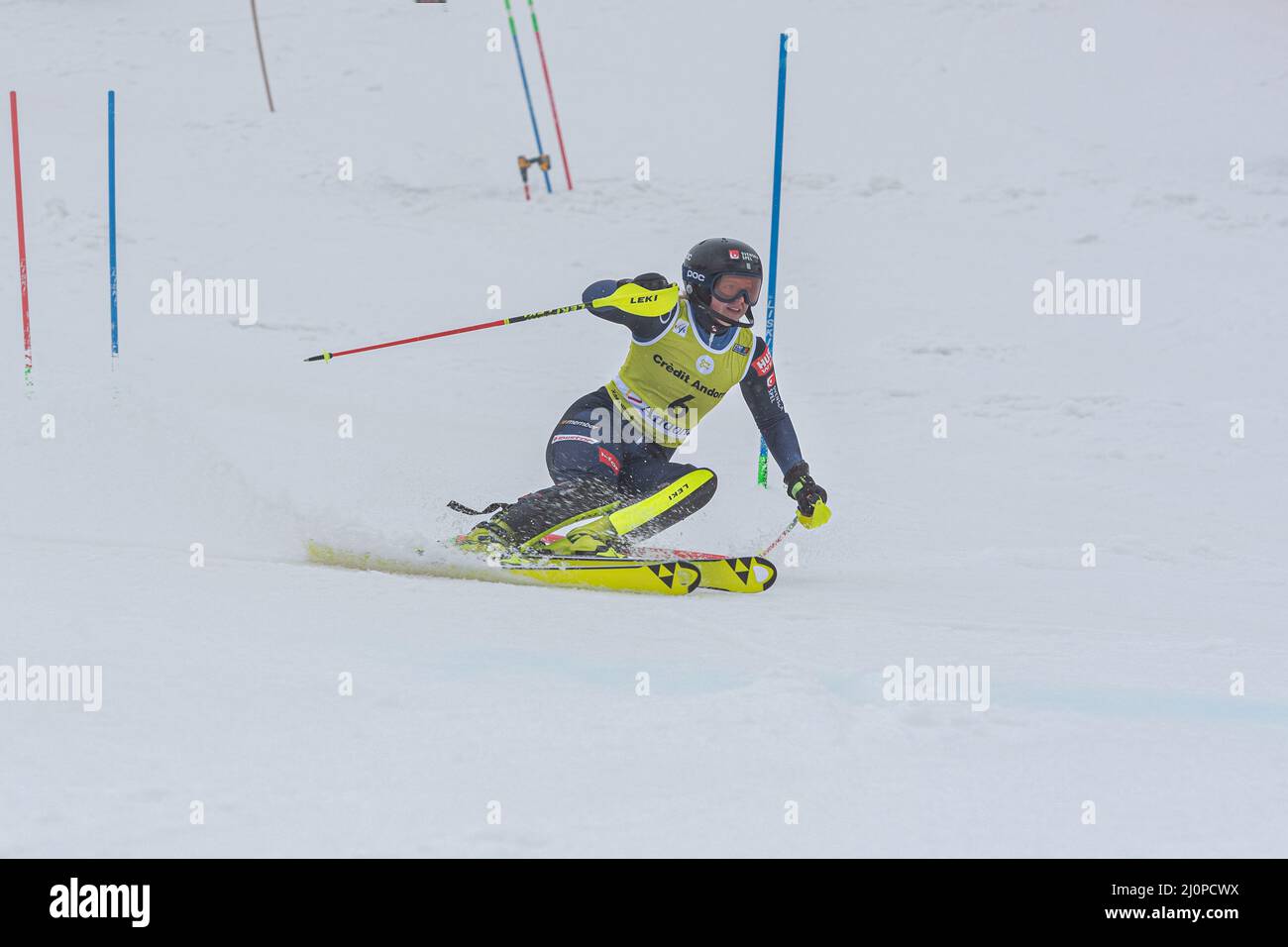 Grandvalira, Andorre : 2022 16 mars : skieurs participant au slalom ...