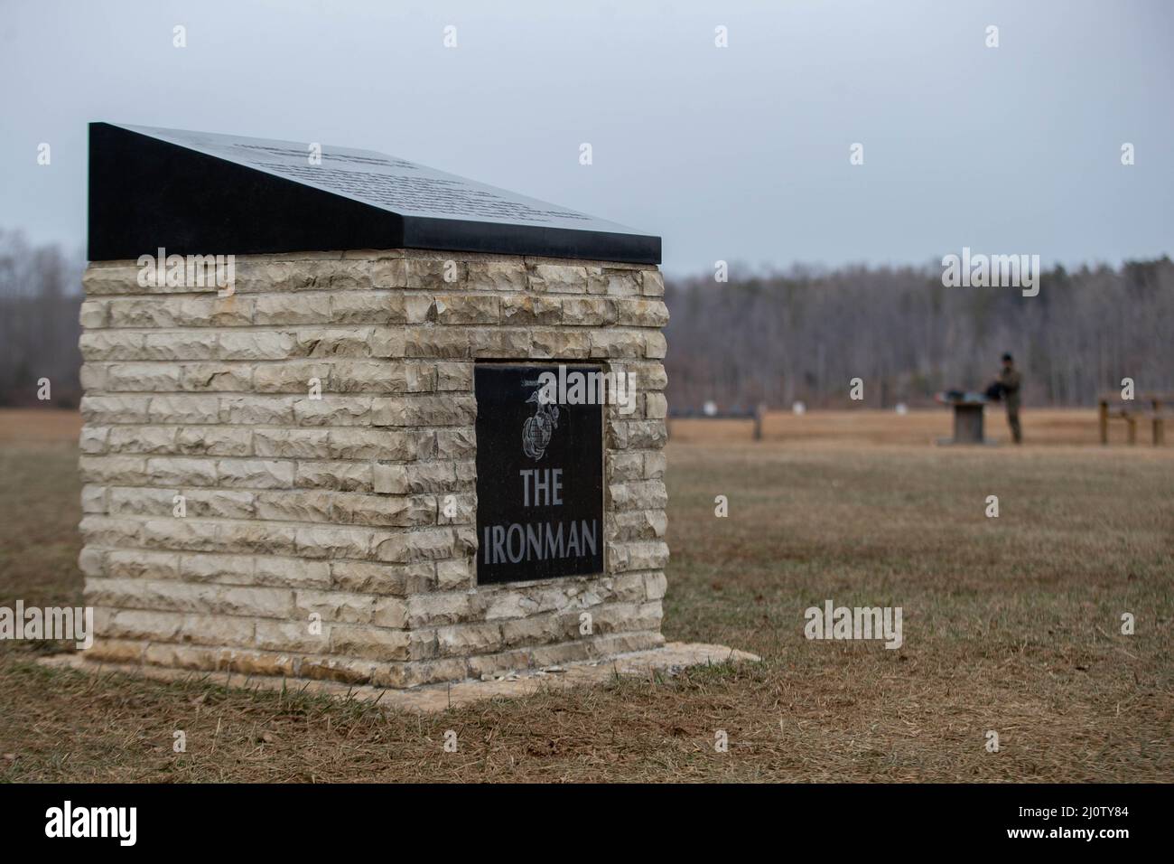 Un monument dédié au colonel William Andrew « Ironman » Lee marque l ...