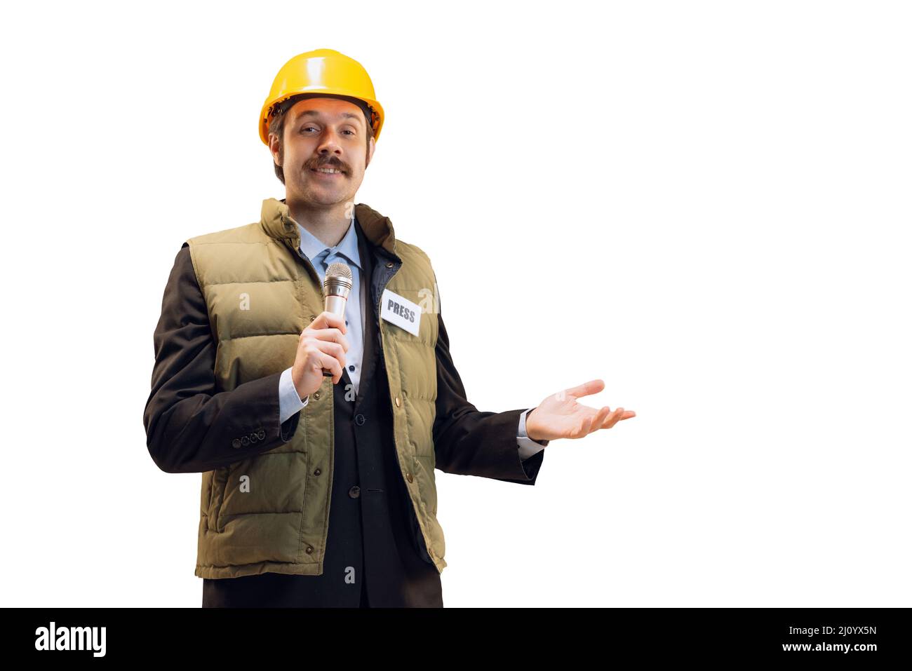Portrait d'un jeune homme en casque, commentateur professionnel ...
