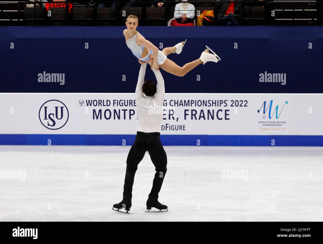 Ashley Cain-Gribble et Timothy Leduc des États-Unis se produisent lors ...