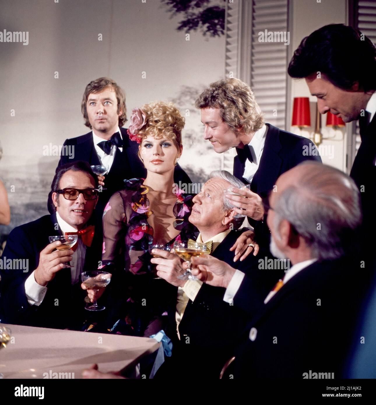 Hochzeitsnacht im Paradies, Fernsehfilm nach der Operette von Friedrich ...
