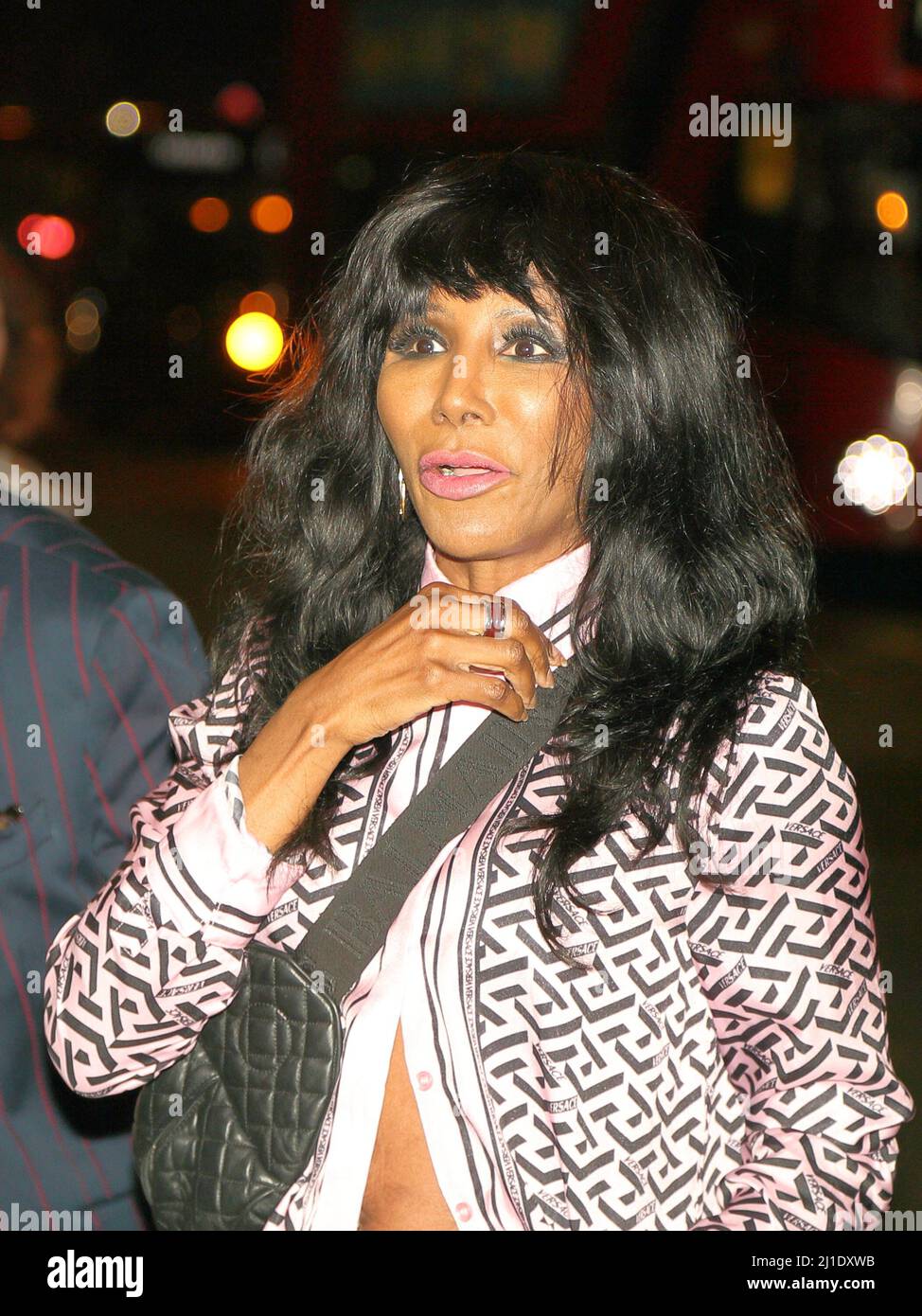 Singer sinitta Banque de photographies et d’images à haute résolution ...