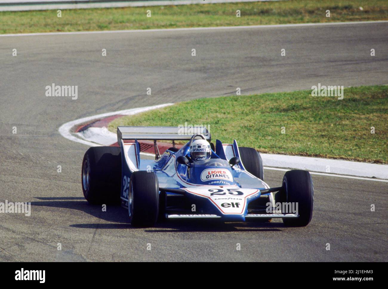 Ligier js11 15 Banque de photographies et d’images à haute résolution ...