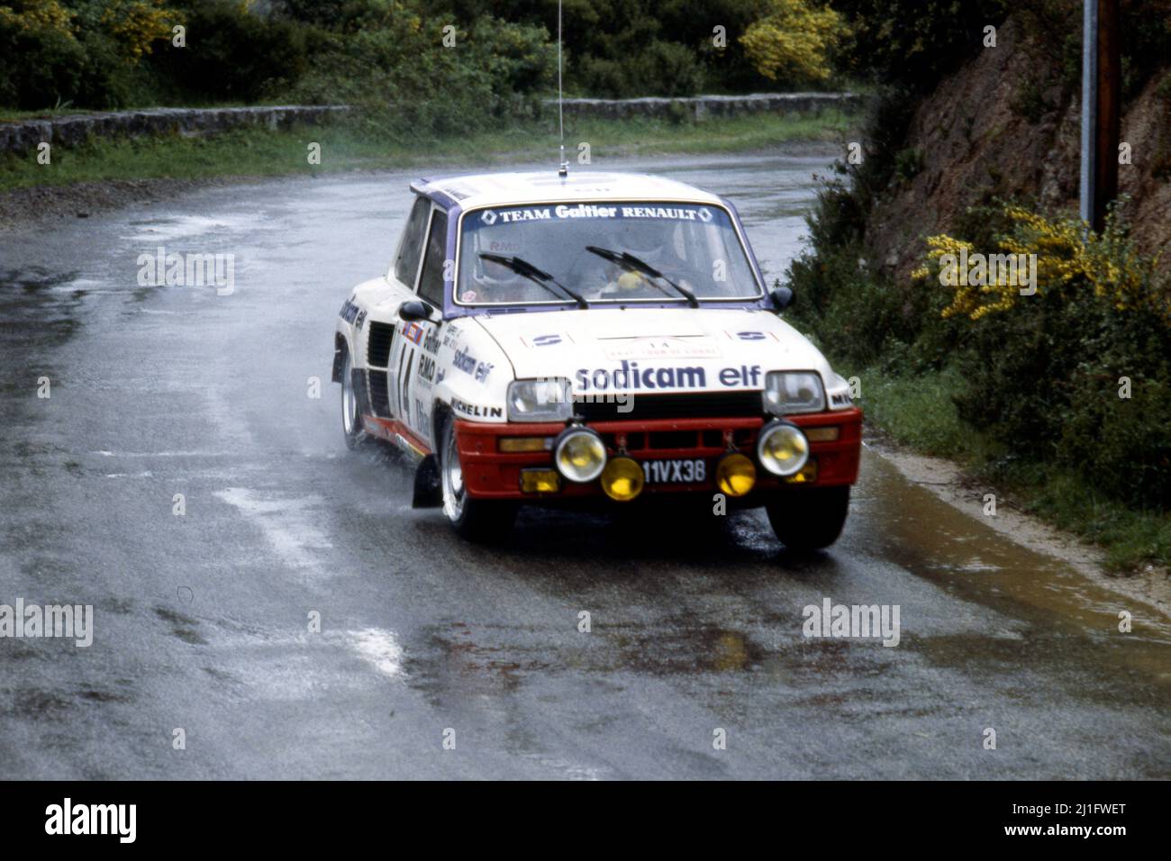 Bruno Saby (FRA) Françoise Sappey (FRA) Renault 5 Turbo GR4 SODICAM Elf ...