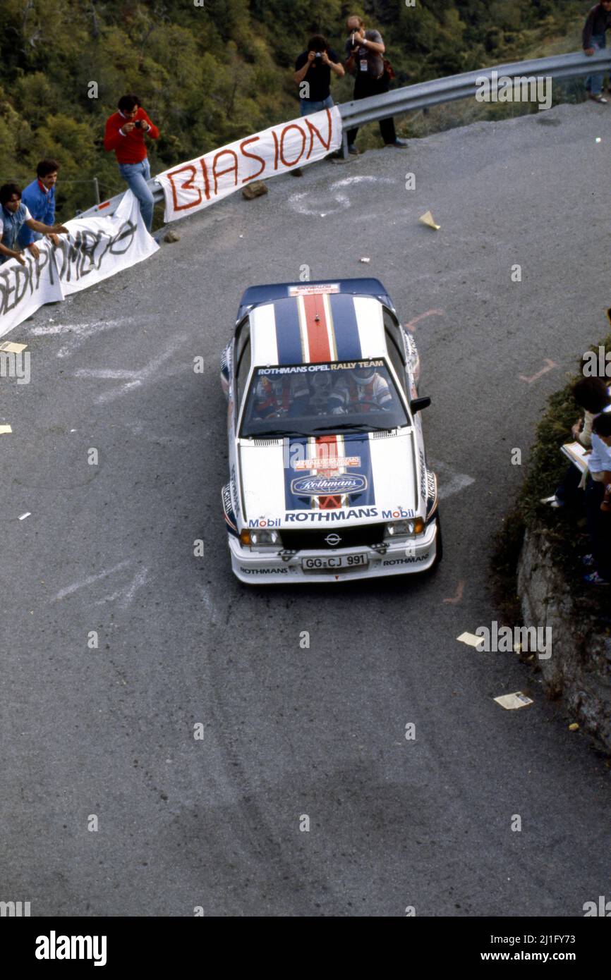 Rothmans opel ascona 400 Banque de photographies et d’images à haute ...