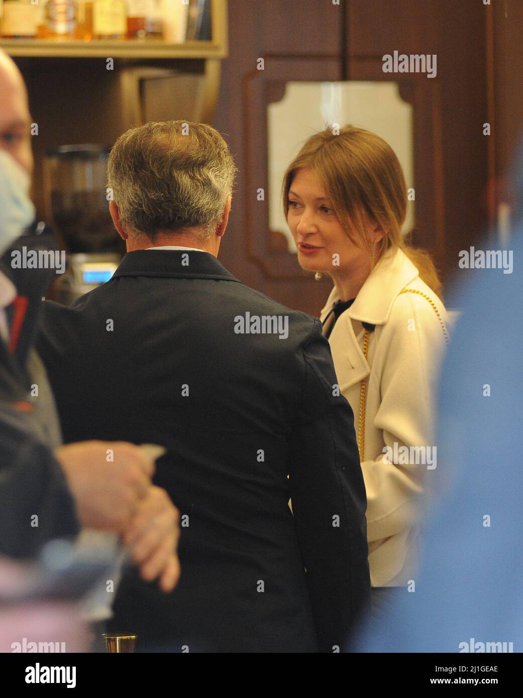 Alesi kumiko Banque de photographies et d’images à haute résolution - Alamy