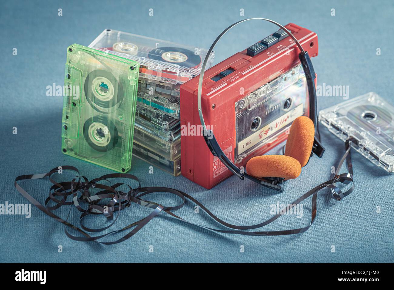 La cassette ancienne est un symbole de la musique des années 90 ...