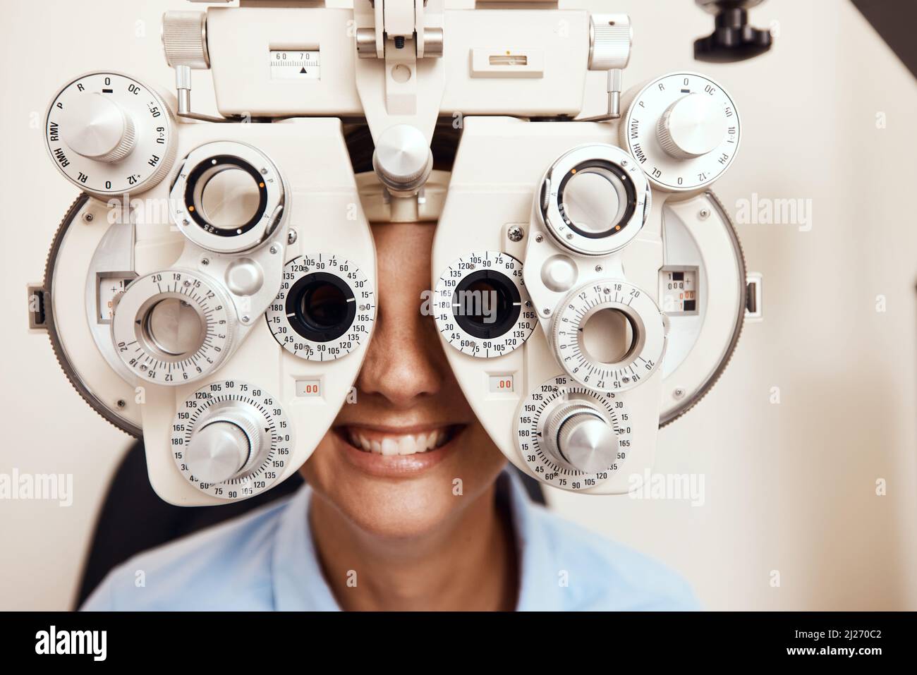 J'espionne avec mon petit oeil Banque de photographies et d’images à ...