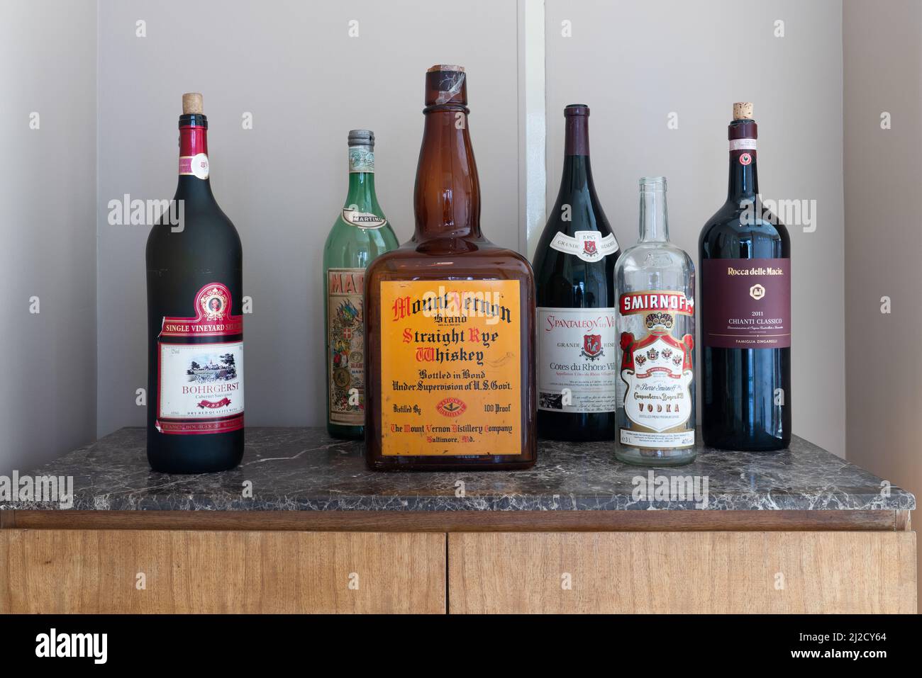 Marques de vin Banque de photographies et d’images à haute résolution ...