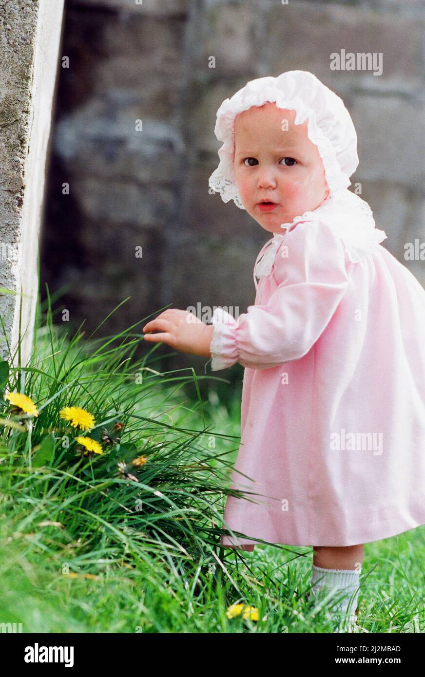Baby Natalie Horrell, photographiée avec ses parents, Margaret et Paul ...