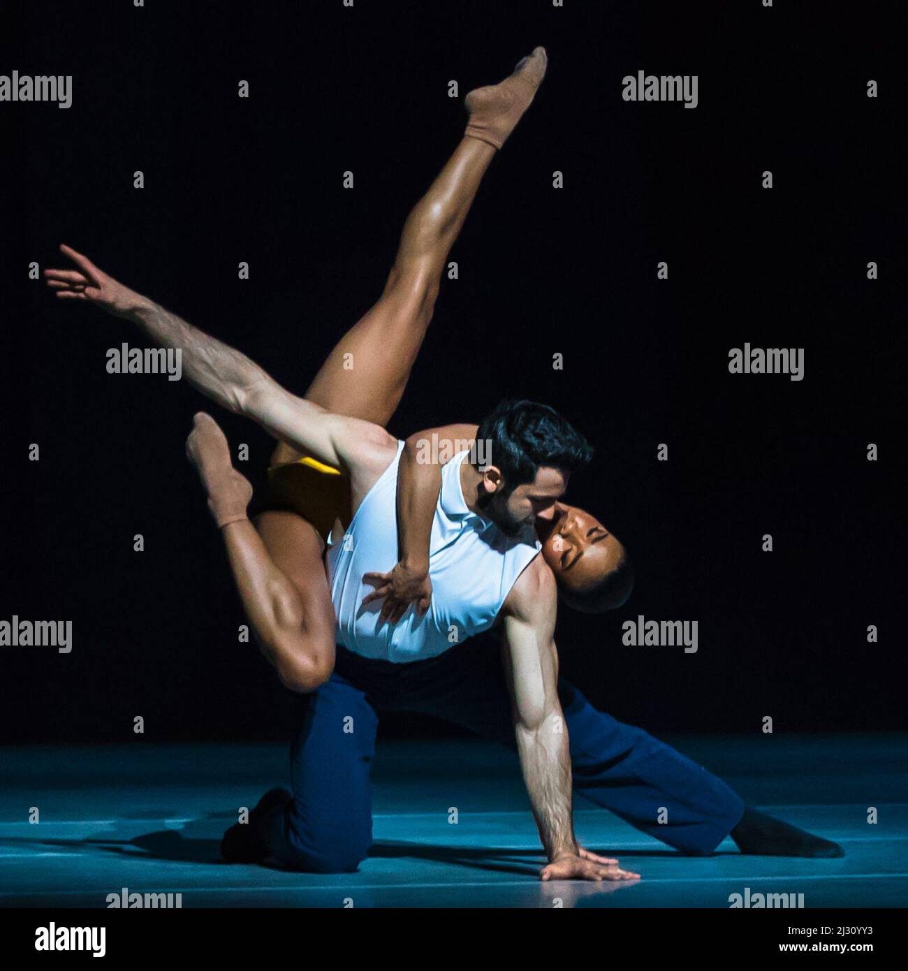 28 mars 2022, Chicago, Illinois, États-Unis : Ballet HispaÌnico célèbre ...
