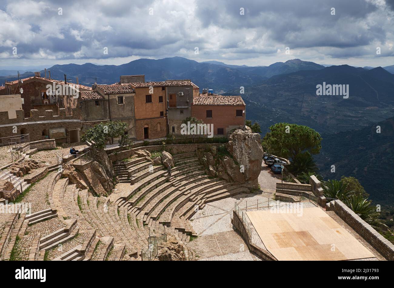 Castelbuono palermo Banque de photographies et d’images à haute ...