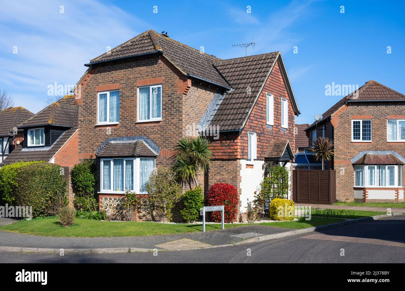 Brick corner house Banque de photographies et d’images à haute ...