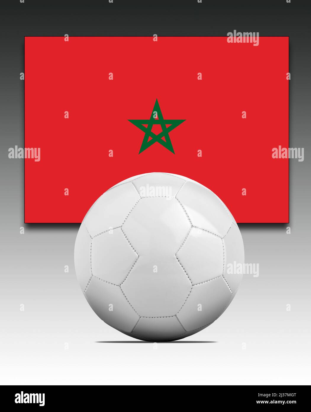 Ballon de football blanc avec drapeau de l'équipe nationale du Maroc ...