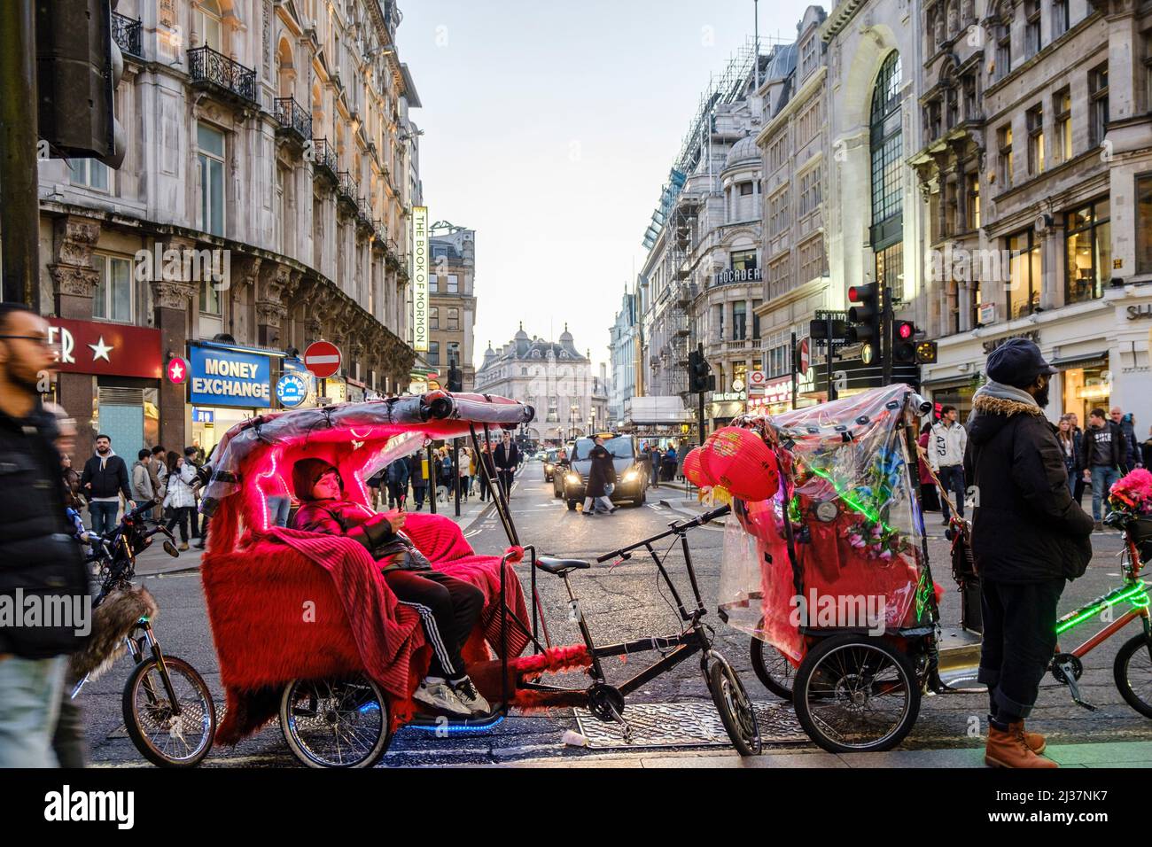 Cycle pousse pousse londres Banque de photographies et d’images à haute ...