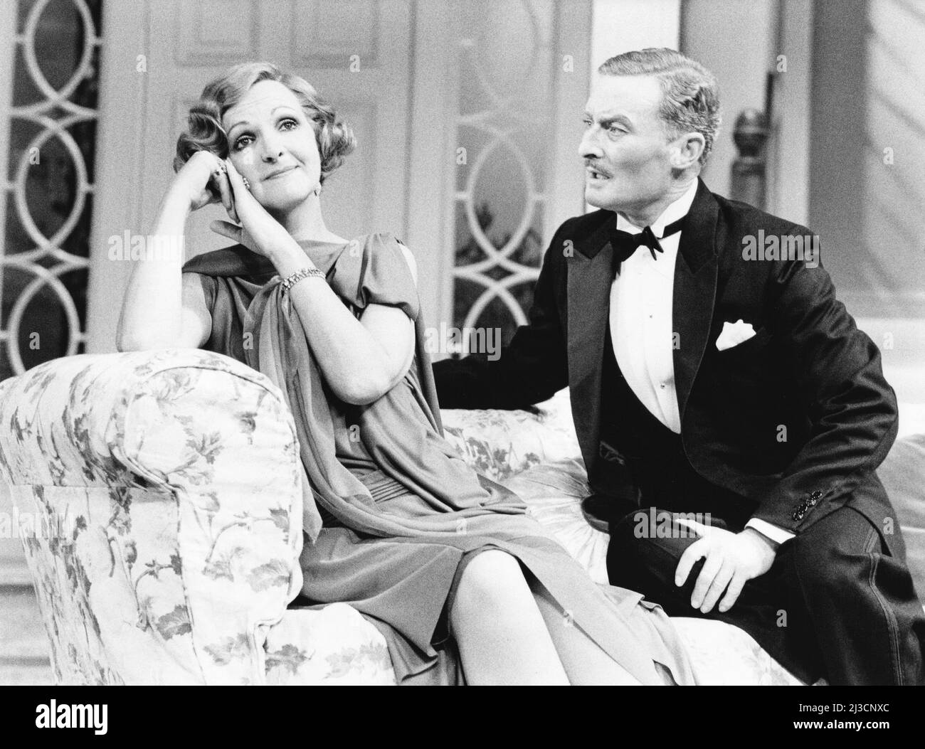 Acteur penelope keith Banque de photographies et d’images à haute ...