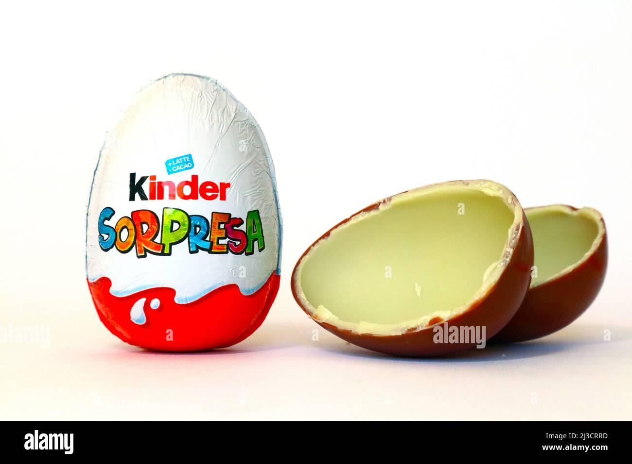 Œufs Kinder surprise Chocolate. Kinder surprise est une marque ...