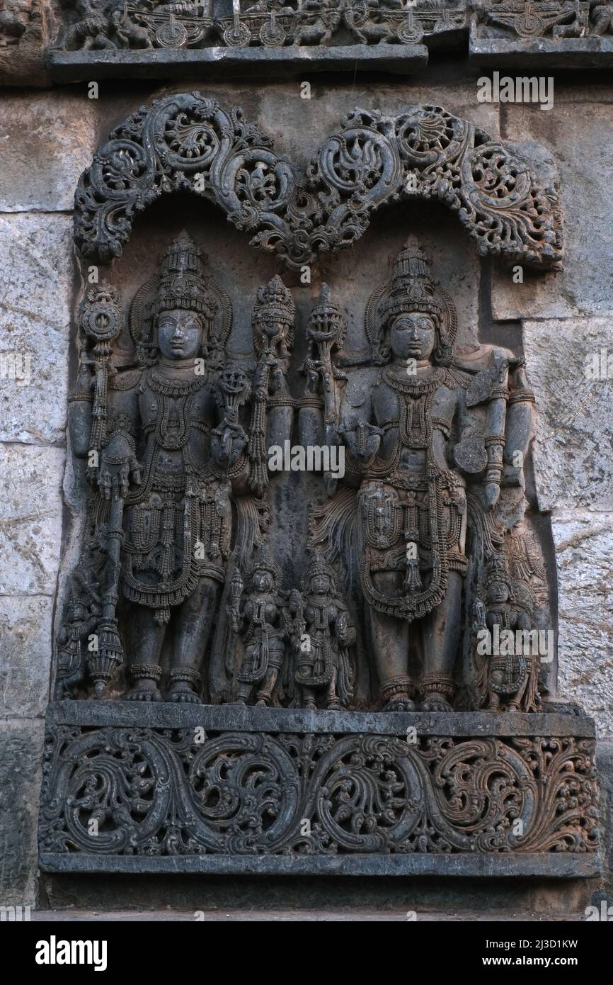 Pierre Sculpture des dieux hindous avec un foyer sélectif, temple ...