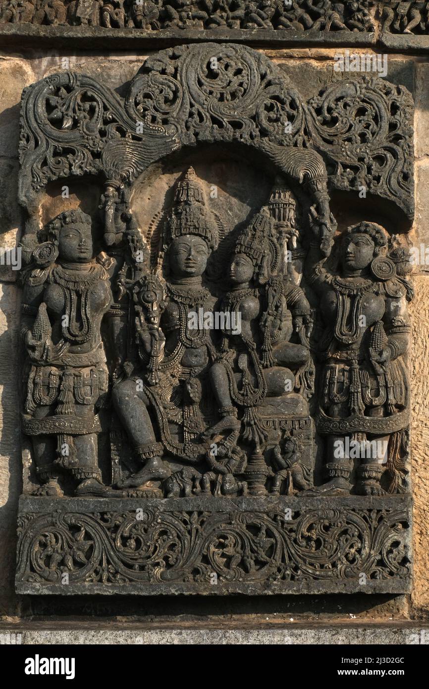 Pierre Sculpture des dieux hindous avec un foyer sélectif, temple ...