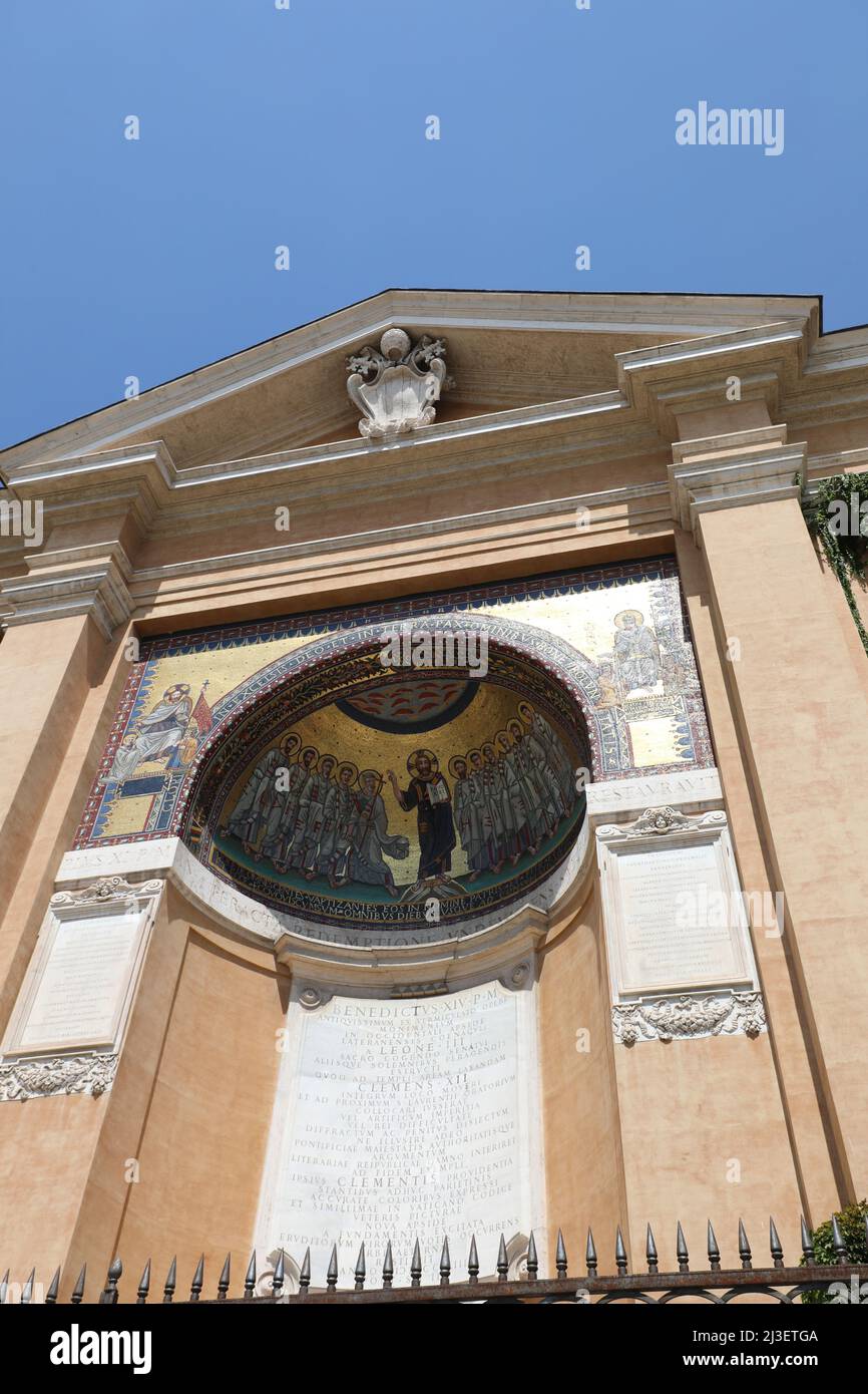 Moment religieux Banque de photographies et d’images à haute résolution ...