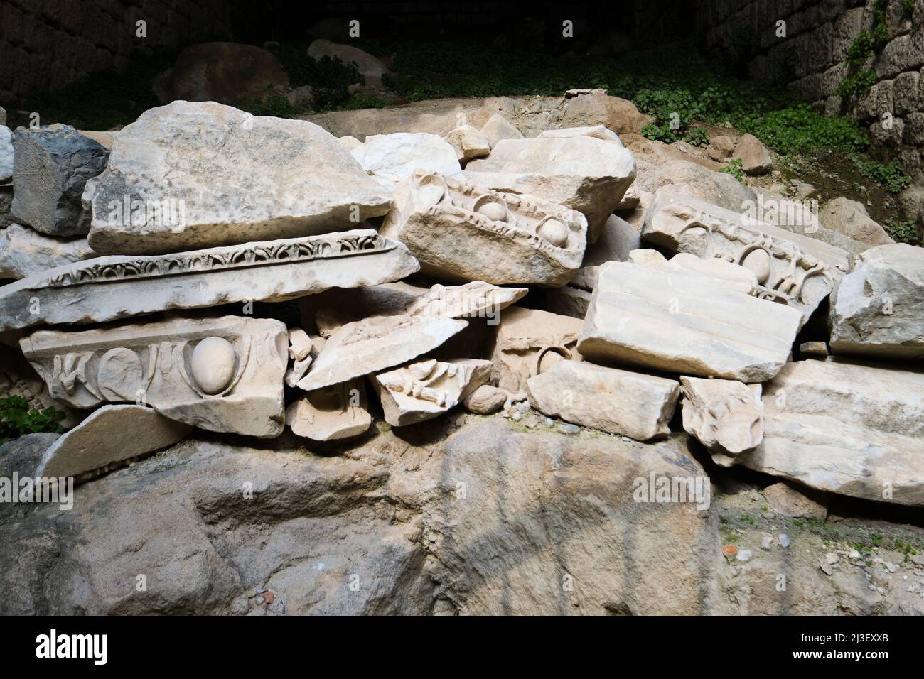 Fragments de pierre d'une ancienne ruine Banque de photographies et d ...