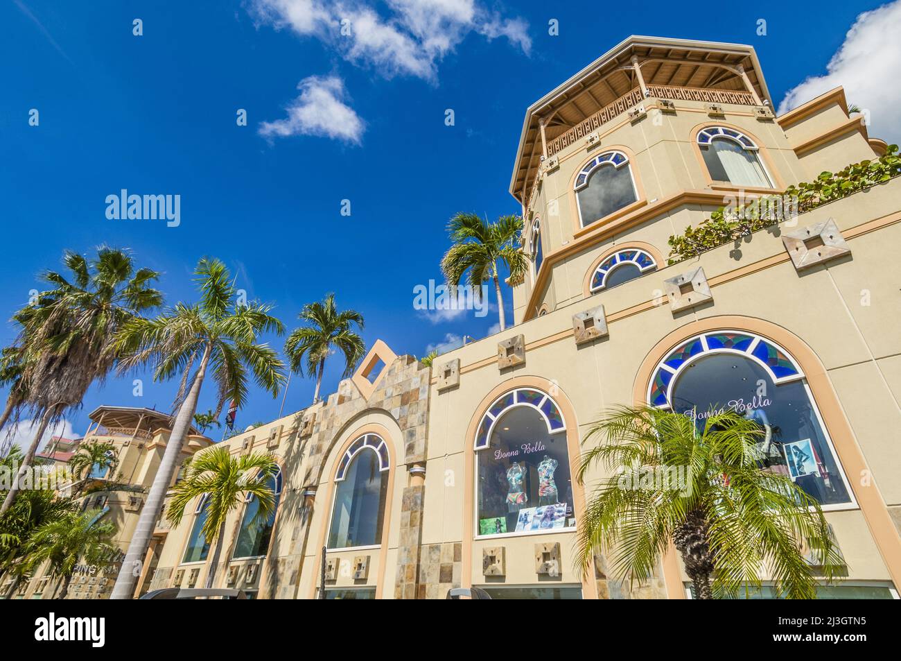 West indies shopping mall marigot Banque de photographies et d’images à ...