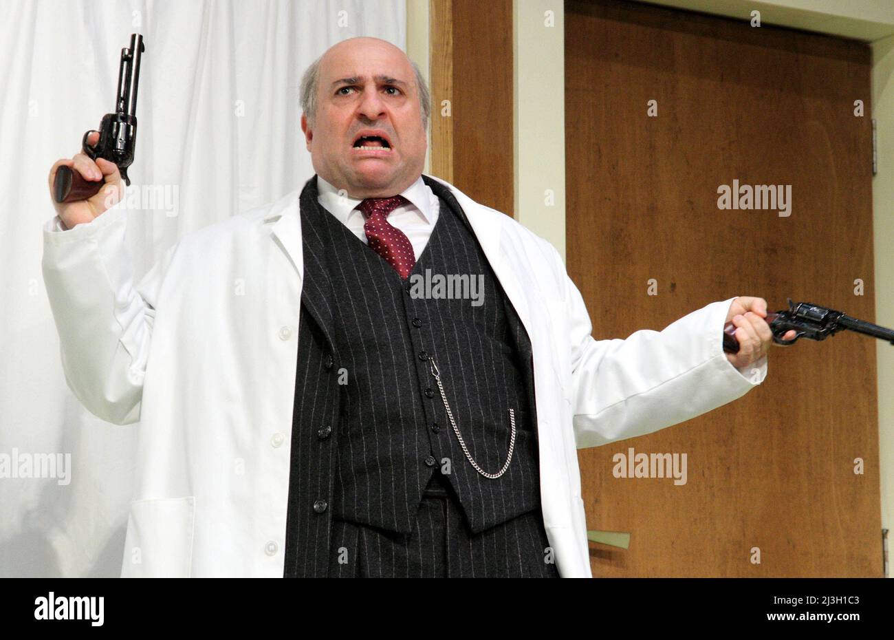Londres, Royaume-Uni. Tim McInnerney, Omid Djalili, Georgia Moffett et ...