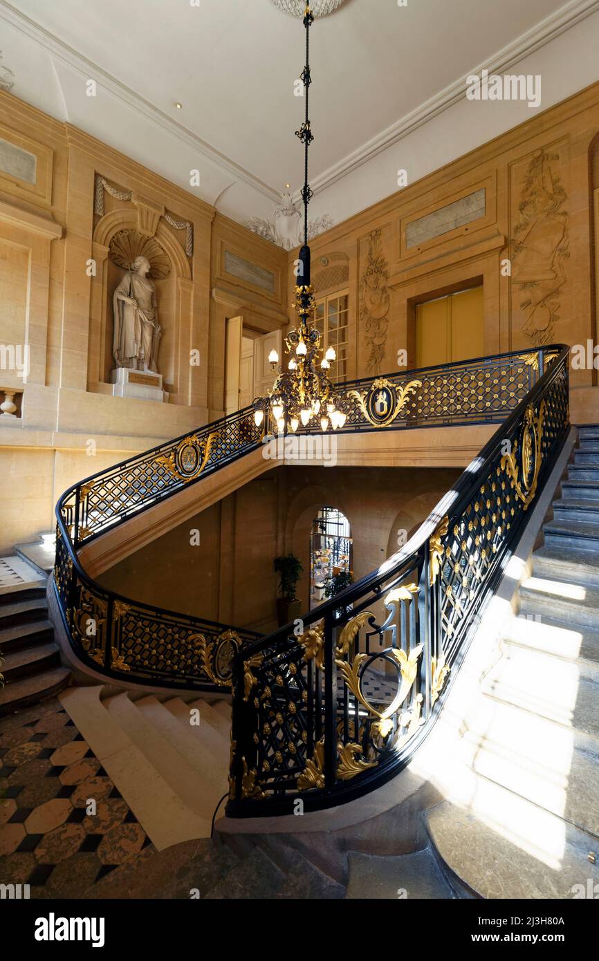 Escalier monumental france Banque de photographies et d’images à haute résolution - Alamy