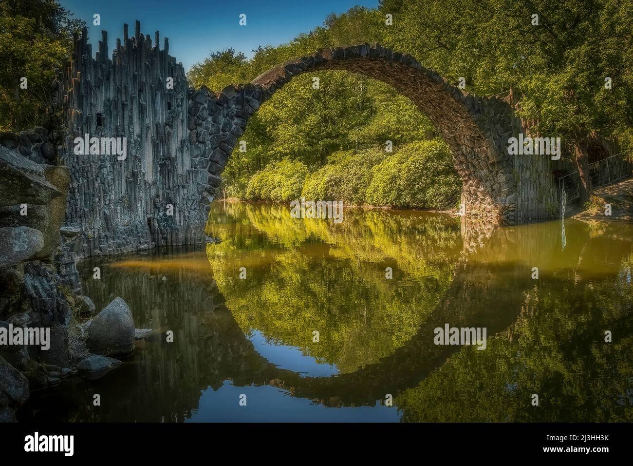 Rakotz bridge Banque de photographies et d’images à haute résolution ...