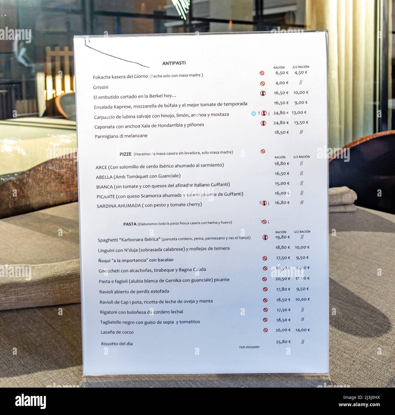 Menu de table Banque de photographies et d’images à haute résolution ...