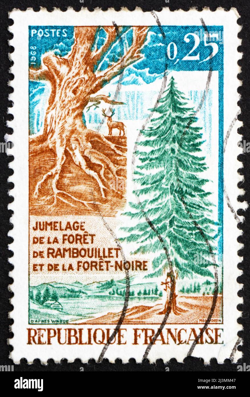 FRANCE - VERS 1968 : un timbre imprimé en France montre le tronc et le ...