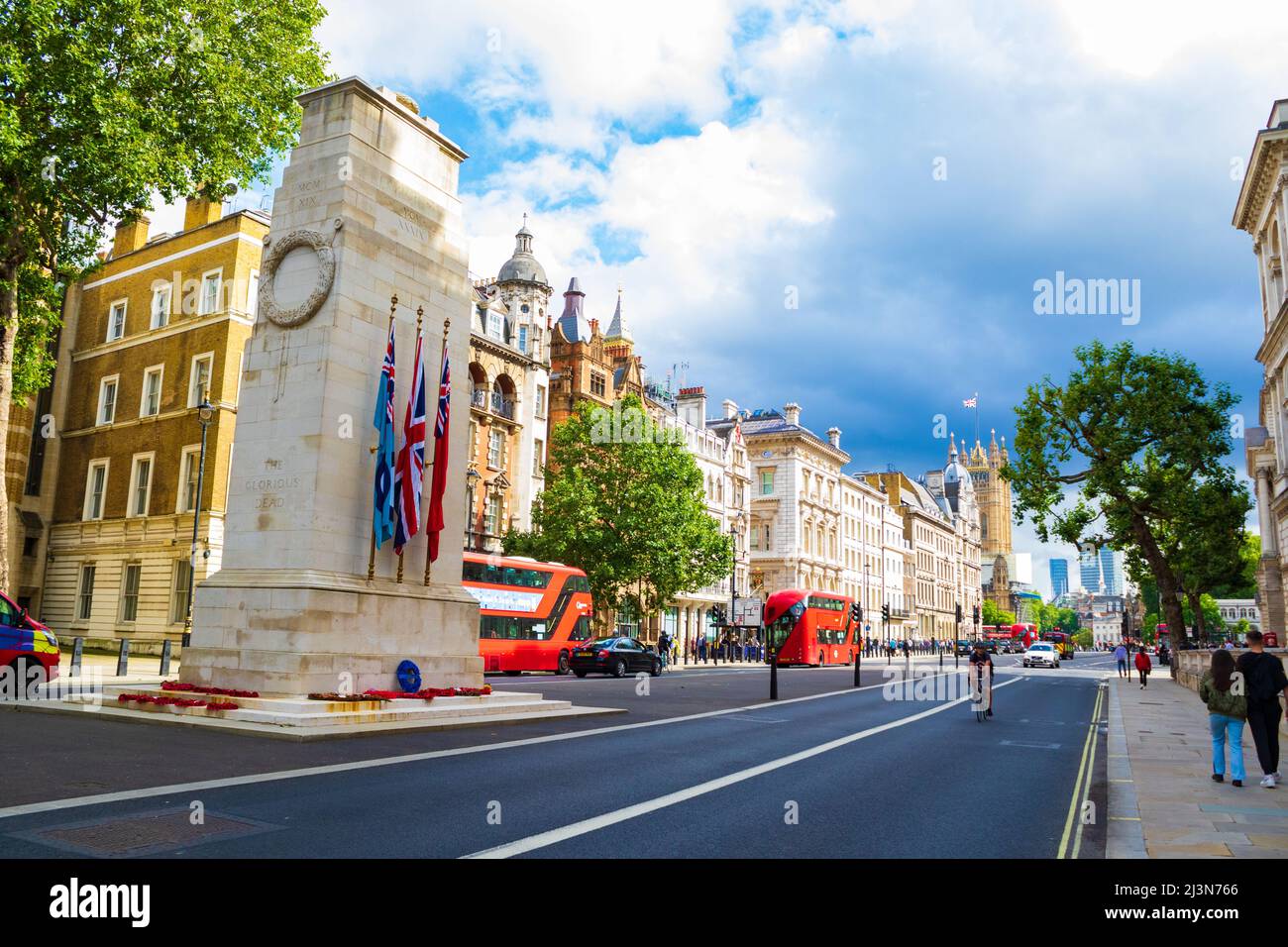 Le monument commémoratif de guerre en pierre de Cenotaph-simple dévoilé ...