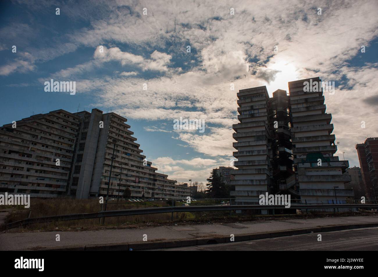 Scampia architecture Banque de photographies et d’images à haute ...