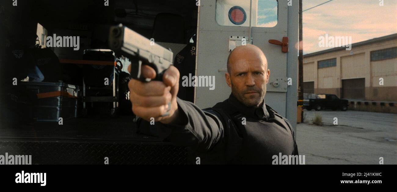 JASON STATHAM dans LA COLÈRE DE L'HOMME (2021), dirigé par GUY RITCHIE ...