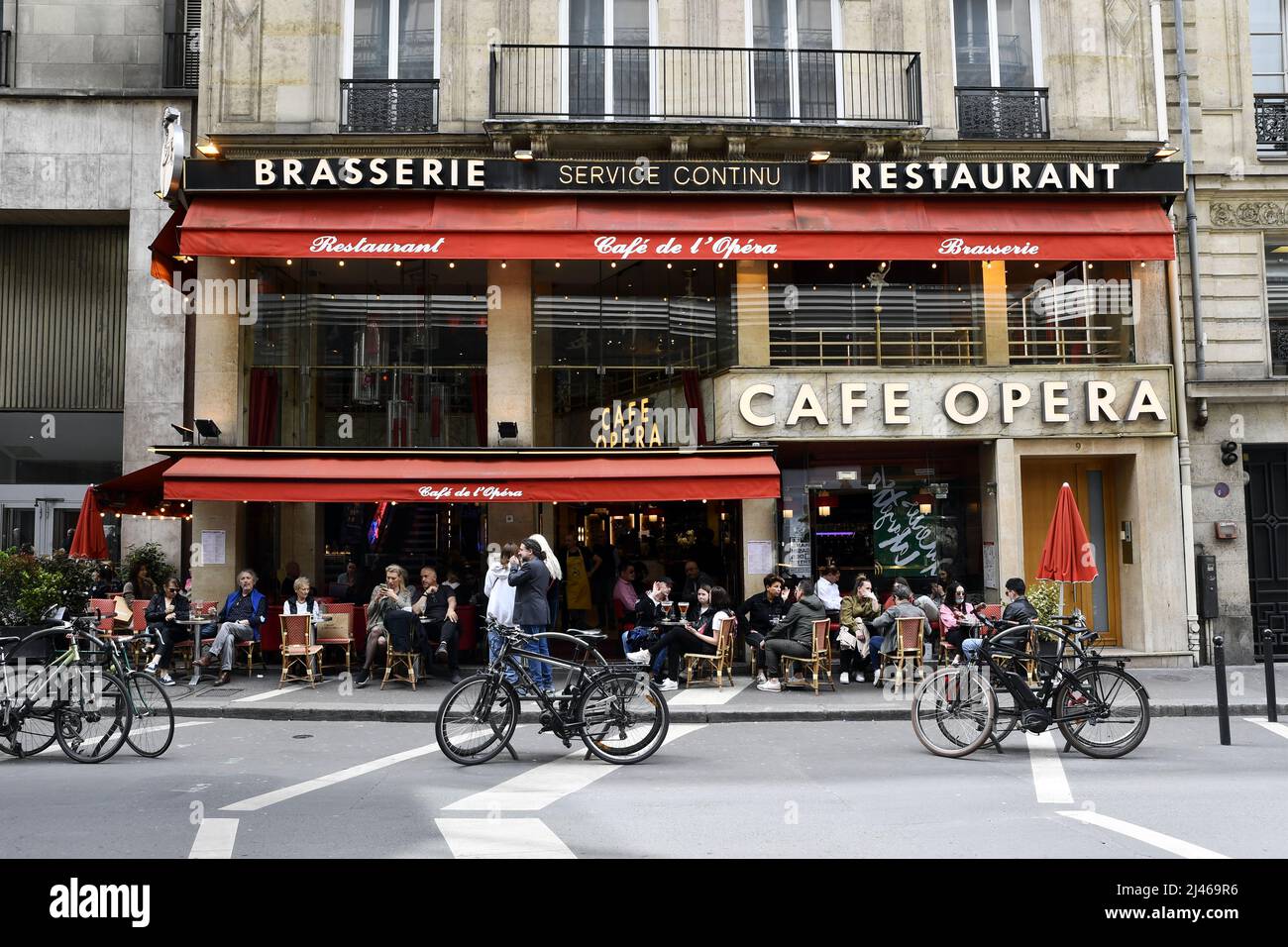 Restaurant de style parisien Banque de photographies et d’images à ...