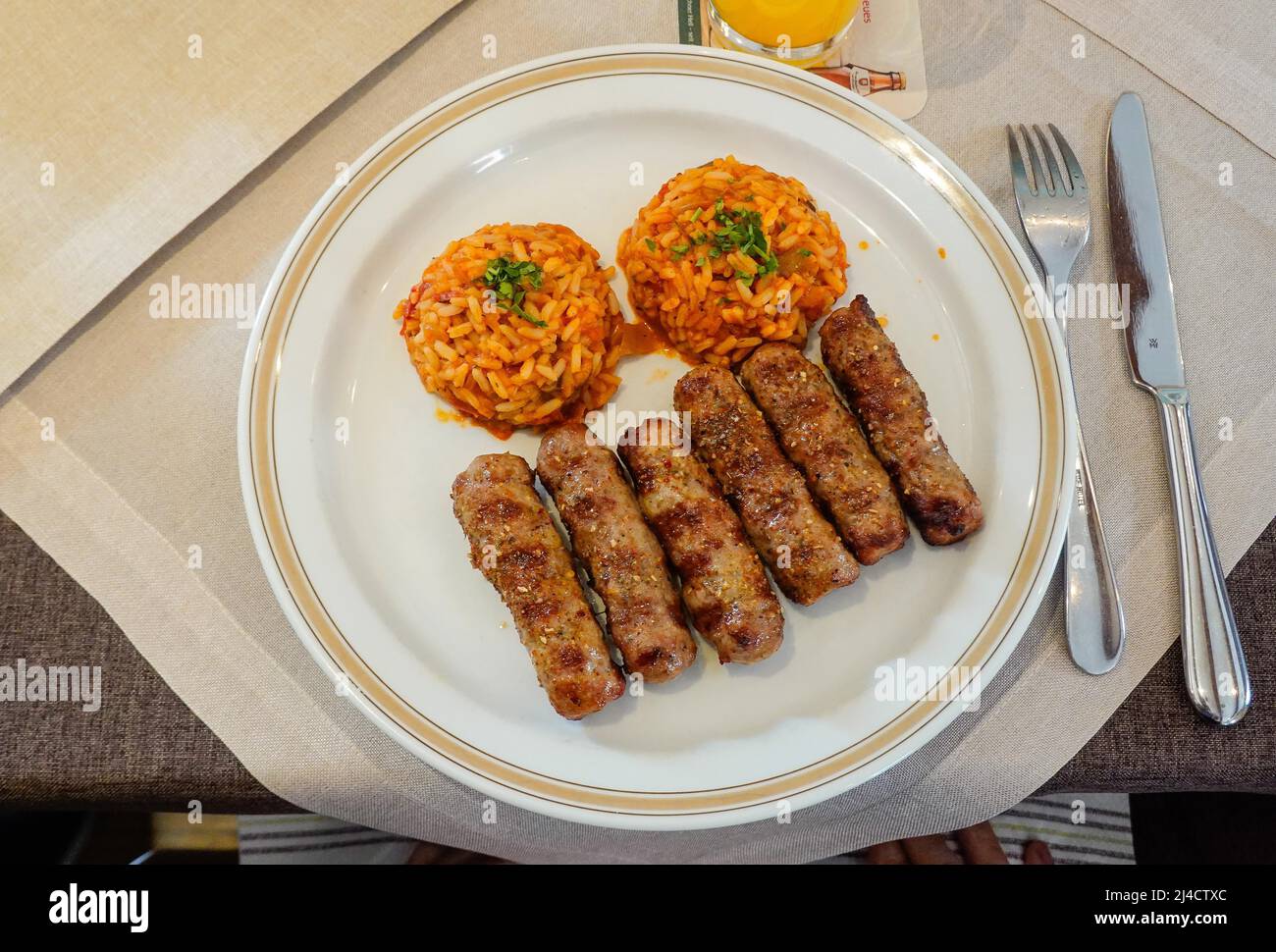 Djuvec rice Banque de photographies et d’images à haute résolution - Alamy